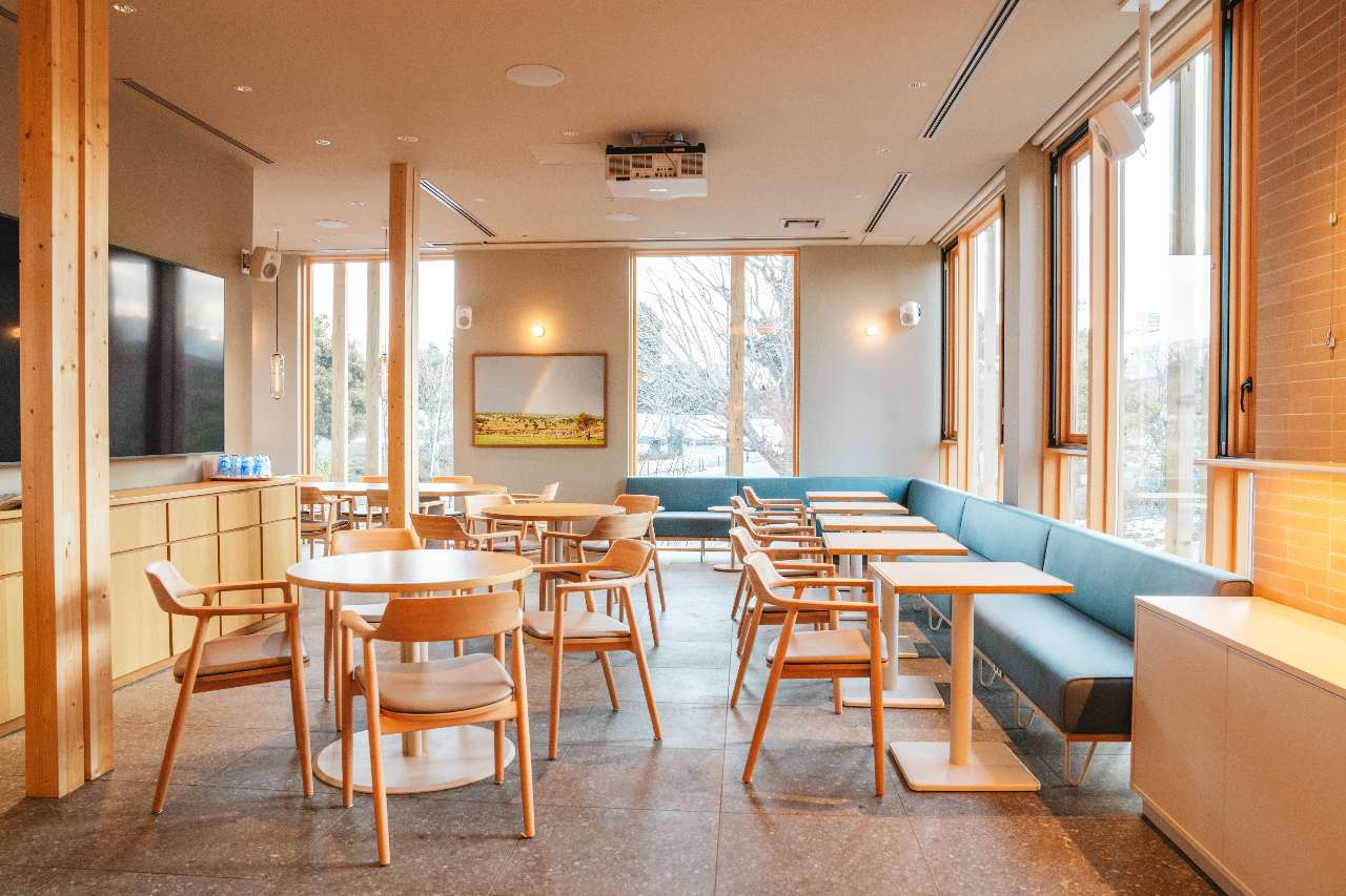 BLUE SIX COFFEE(ブルーシックスコーヒー)（信濃町/カフェ） - 楽天ぐるなび