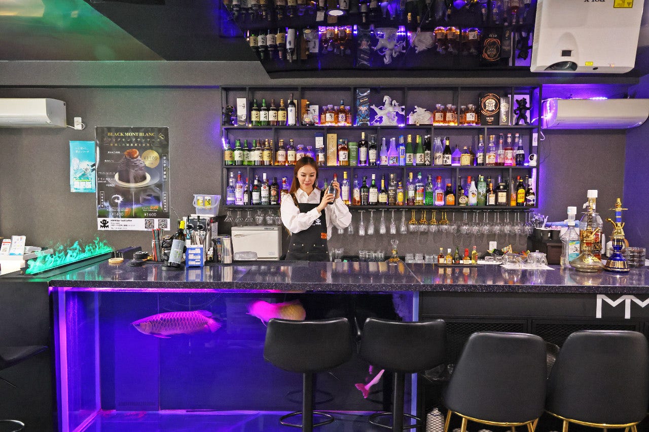 MMM Bar And Coffee（エムエムエム バー アンド コーヒー） 店内 - 楽天ぐるなび