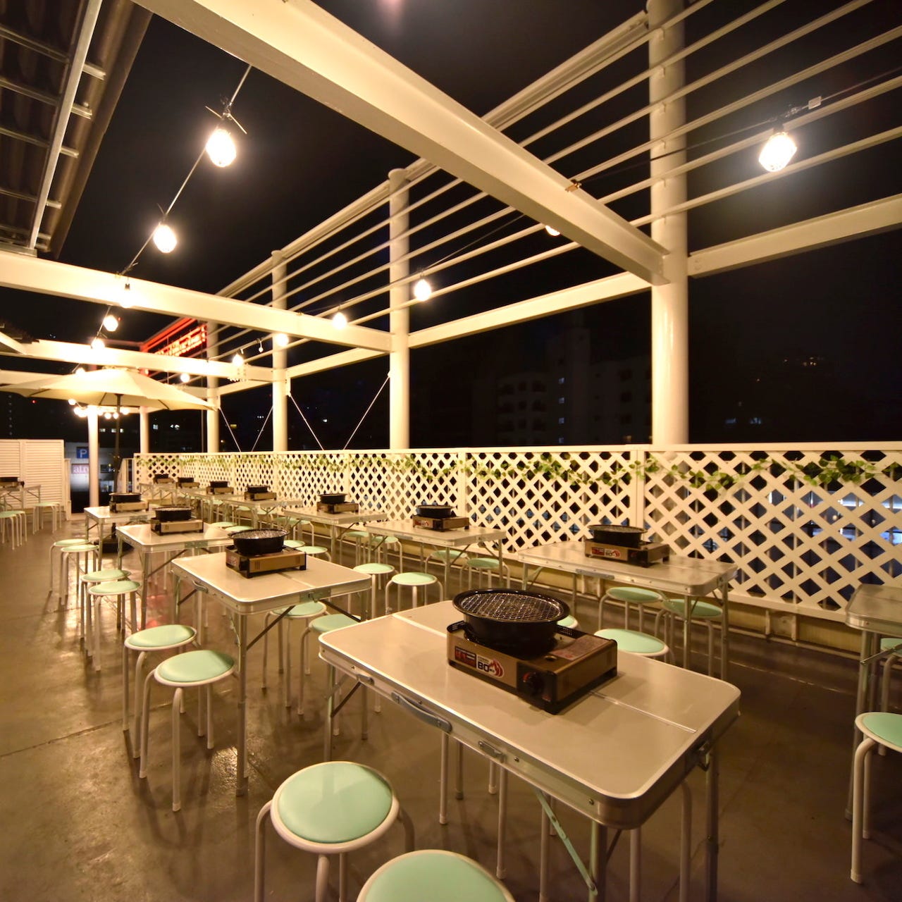 恵比寿 天空ビアガーデン＆BBQ EBITEN エビテン 恵比寿南 店内 - ぐるなび