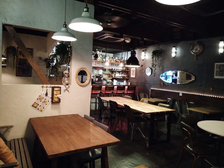 【リニューアルオープン】 RINGO DINING 席・個室：席 - 楽天ぐるなび