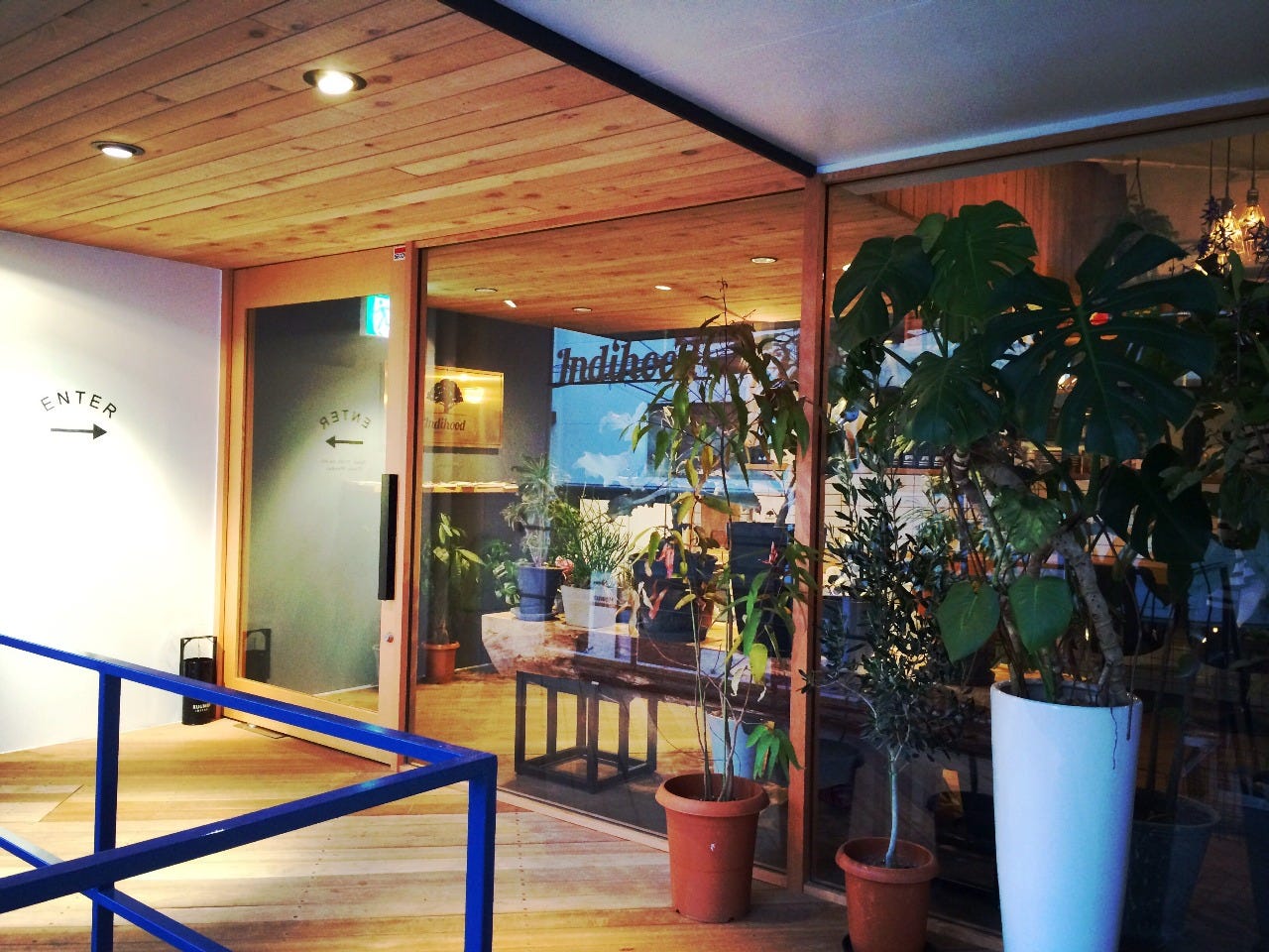 FOOD＆DRINK Indihood （インディ フッド） 外観 - 楽天ぐるなび