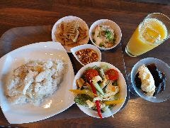 Dining cafe SAKURA 席：席 - 楽天ぐるなび