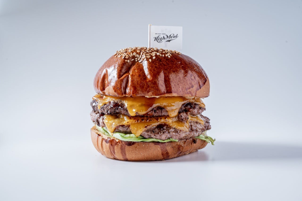 HIGHMEAL 磐田店 Scrum with BlueRevs メニュー：ハンバーガー - ぐるなび