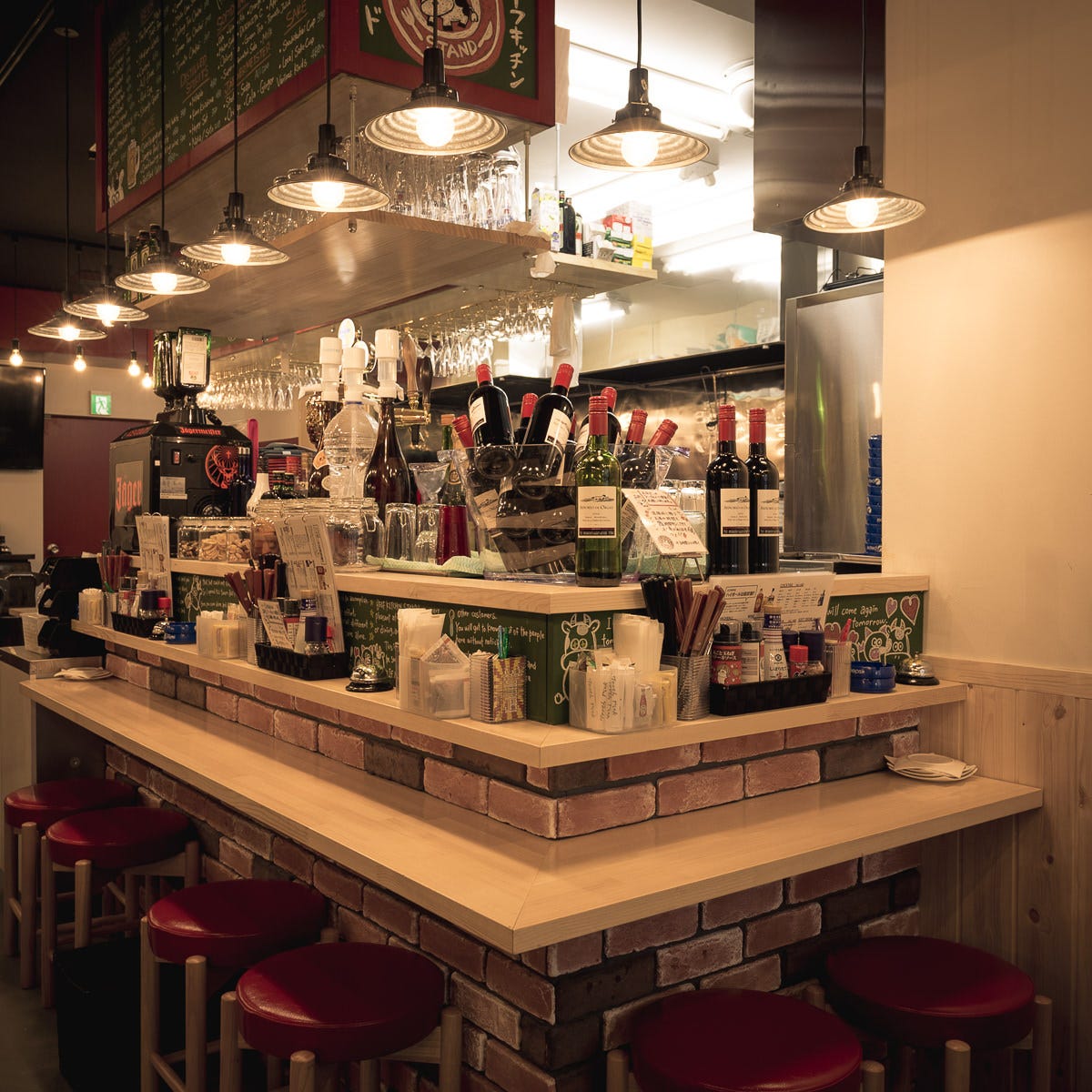 BEEF KITCHEN STAND（ビーフキッチンスタンド） 新宿歌舞伎町店 席・貸切：席 - ぐるなび