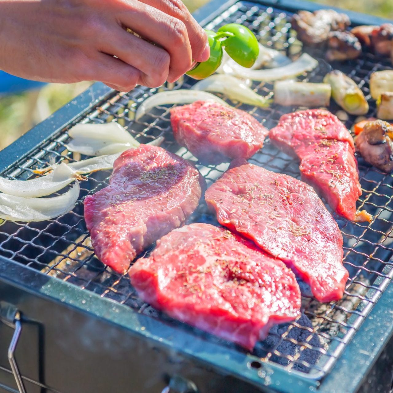 【屋上で手ぶらBBQ】ステーキ＆海鮮も楽しめるビアガーデンBBQ堪能コース【2時間飲み放題付／5500円】の詳細｜ビアガーデン＆BBQ ビアリーフ（大久保/ビアガーデン） - 楽天ぐるなび